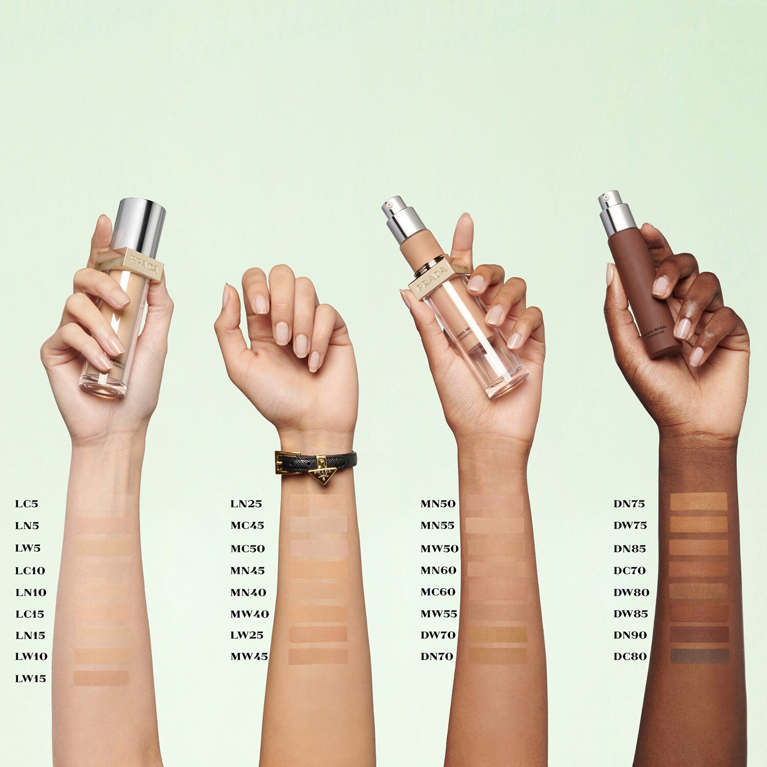 Prada Reveal MC45 (30 ml) - Fondotinta Perfezionatore della Pelle di ...